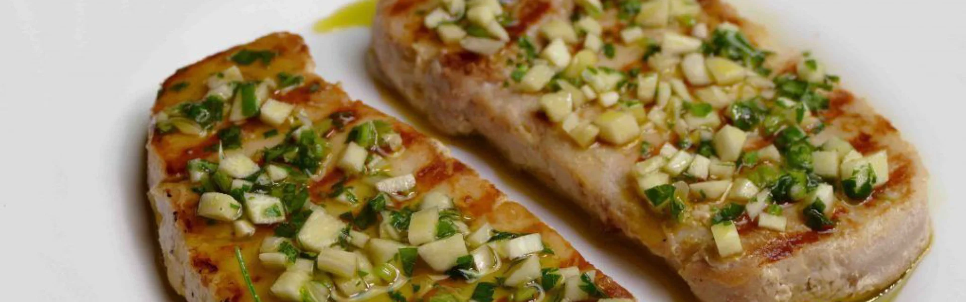 Atún a la Plancha con Ajo y Perejil - Alimentos Real